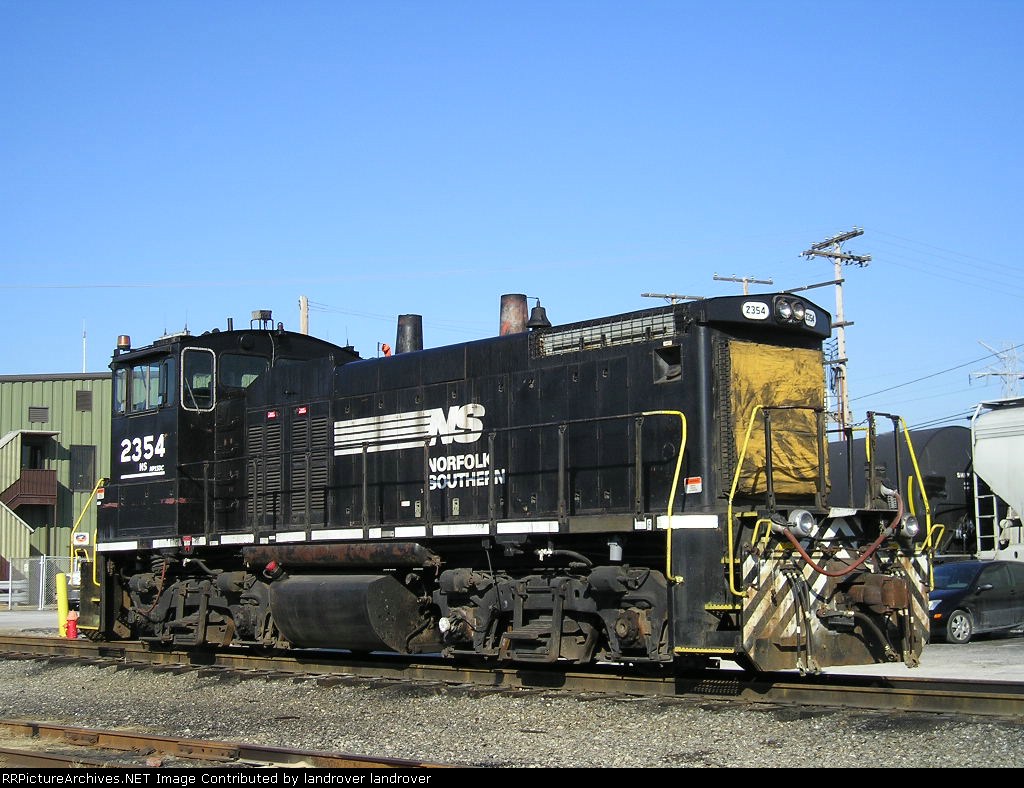 NS 2354 At Guest St Yard